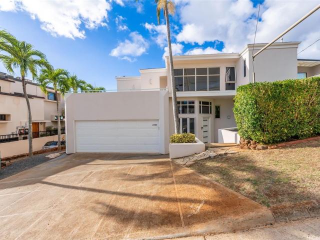 1740 Mikahala Way, Honolulu, HI 96816 | MLS #202606 | Compass