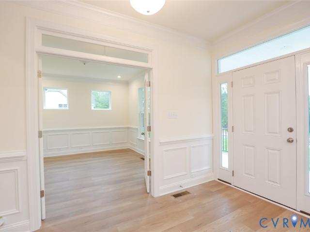1740 Mountain Road