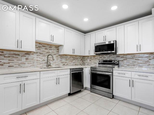1740 NW 19th Ter 204, Delray Beach, FL