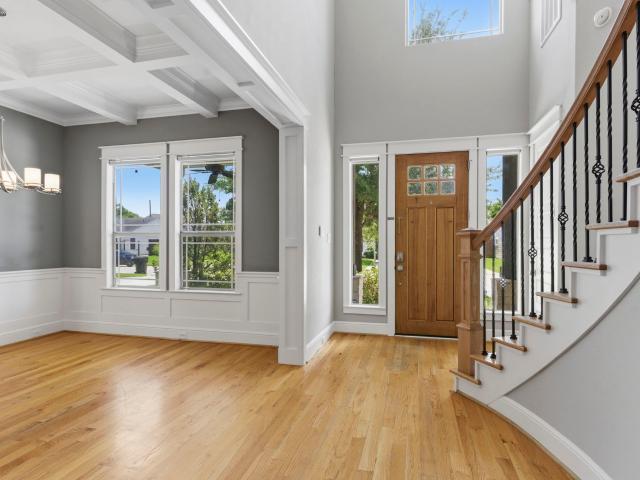 1740 Nina Lee Lane