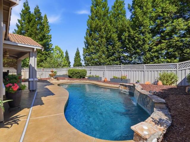 1740 Crocker Ln, Lincoln, CA 95648