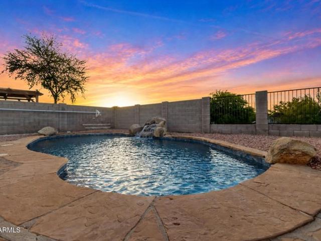 1740 E Francisco Dr, Phoenix, AZ 85042