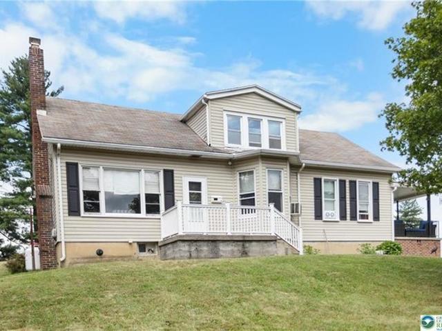 1740 Elk Ave, Pottsville, PA 17901