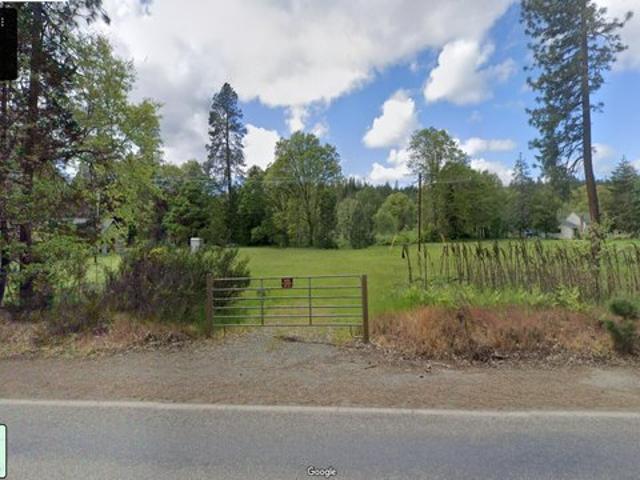 1740 Hugo Rd, Merlin, OR 97532
