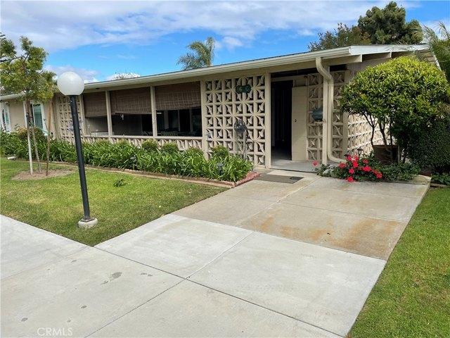 1740 Sunningdale Rd Apt 16G, Seal Beach, CA 90740
