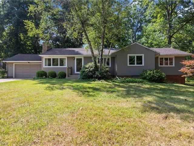 1740 Walnut Rd, Kent, OH 44240