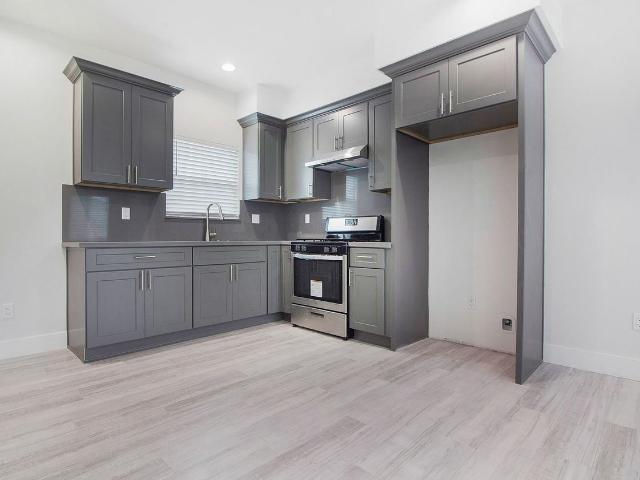 1740 1742 Rose Ave Triplex 4 Bedroom Apartment for Rent at 1740 Rose Ave, Long Beach, CA 90813 Central Long Beach