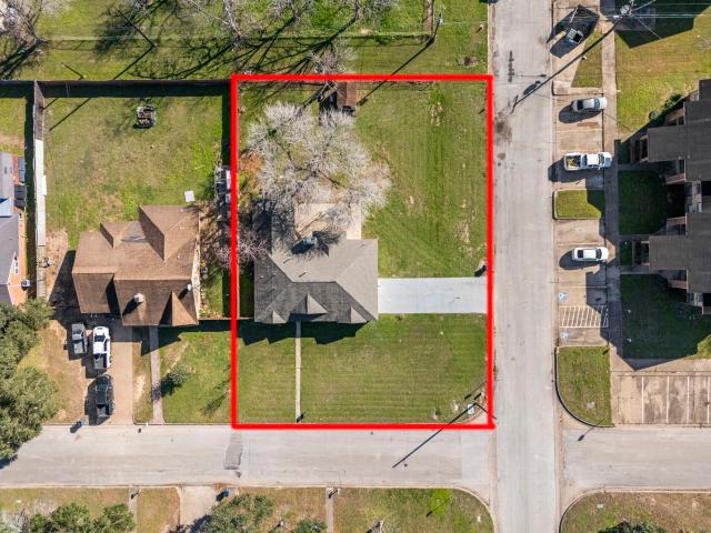 1740 6th St, Hempstead, TX 77445 | MLS #39449 | Compass