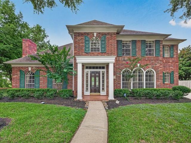 17411 Rolling Brook Ct, Sugar Land, TX 77479