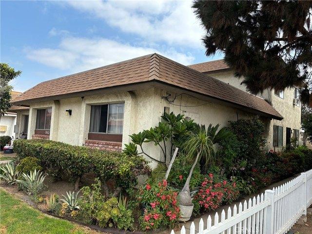 17412 Dairyview Cir, Huntington Beach, CA 92647