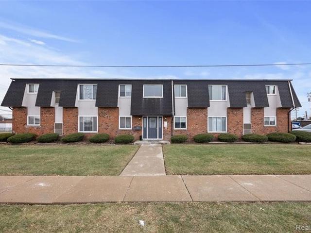 17415 Hamilton Ave, Allen Park, MI 48101