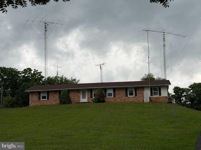 1741 Old Chapel Rd, Boyce, VA 22620