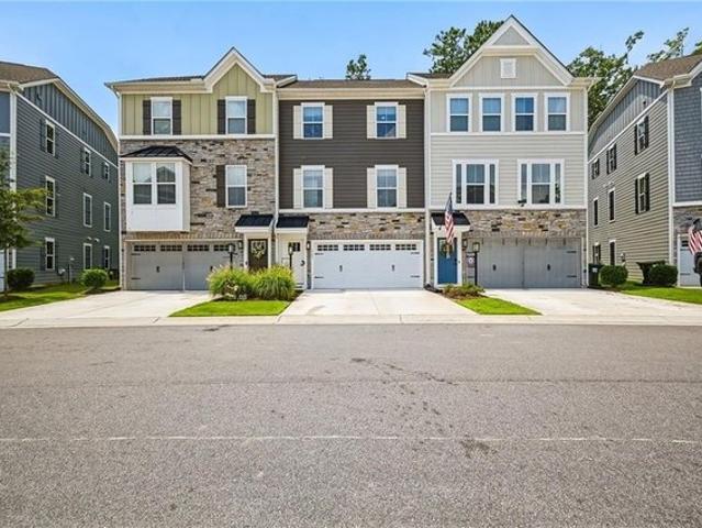 1741 Fortune Ter, Chesapeake, VA 23323