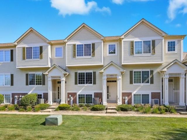 1741 Fredericksburg Ln, Aurora, IL 60503