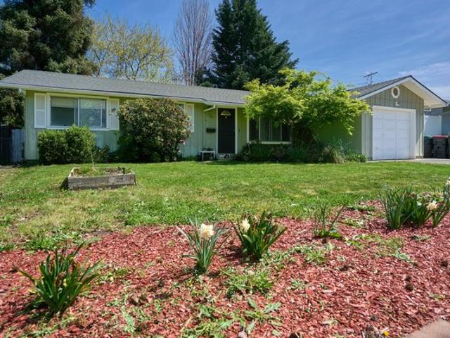 1741 Howell Ave, Medford, OR 97501