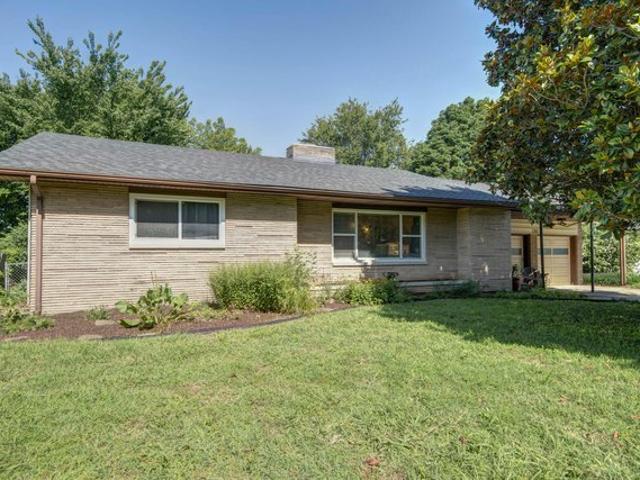 1741 S Lancaster Ave, Springfield, MO 65807