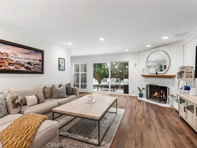 1741 Tustin Ave Apt 1A, Costa Mesa, CA 92627