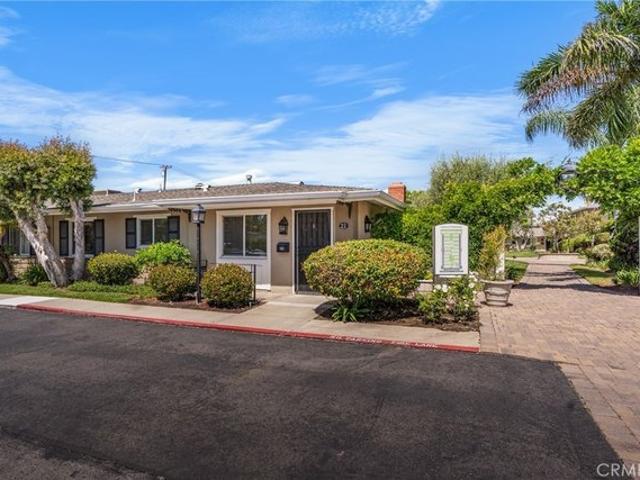 1741 Tustin Ave Apt 21A, Costa Mesa, CA 92627