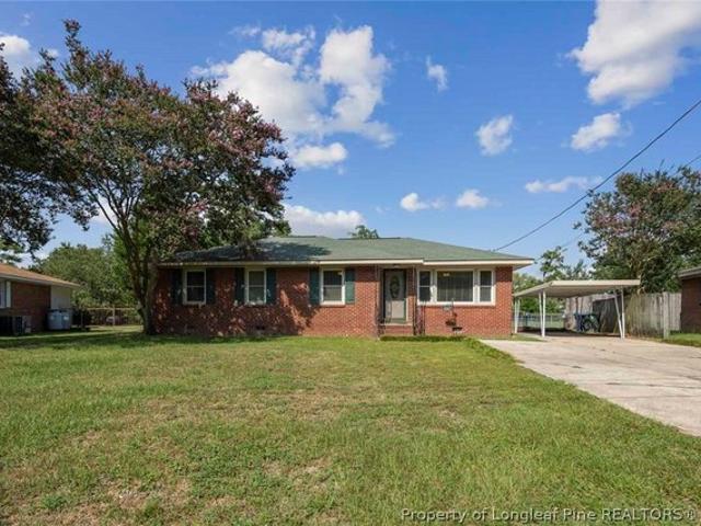 1741 Wayne Ln, Fayetteville, NC 28304