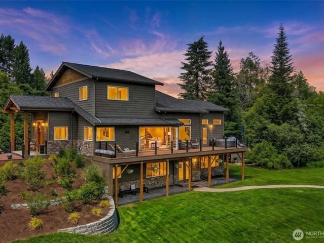 17420 th Ave NE, Woodinville, WA 98072