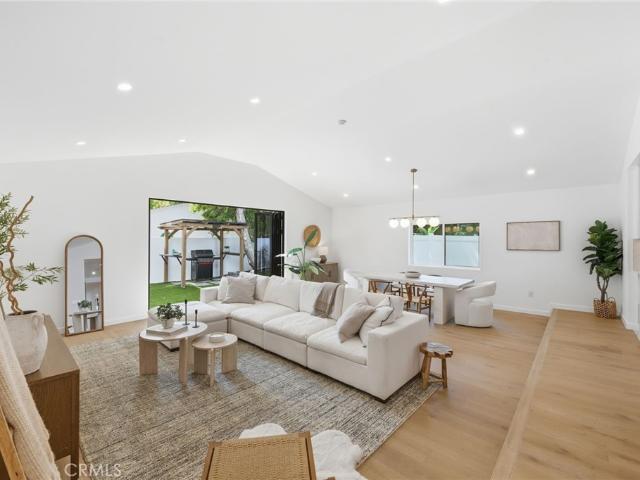 17420 Collins