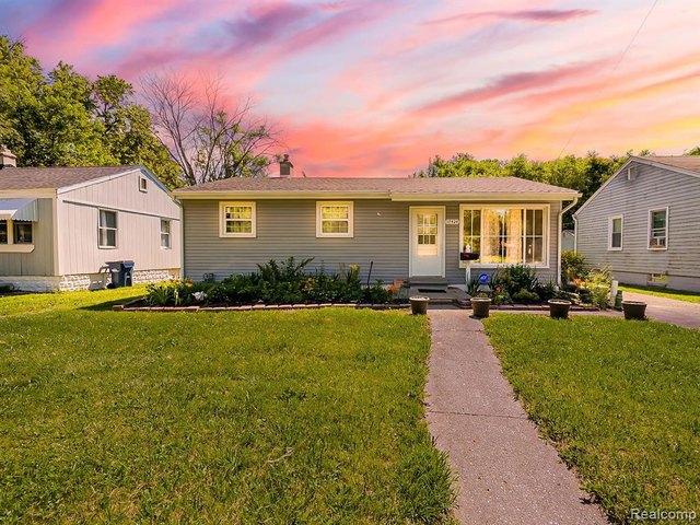 17424 Salem St, Detroit, MI 48219