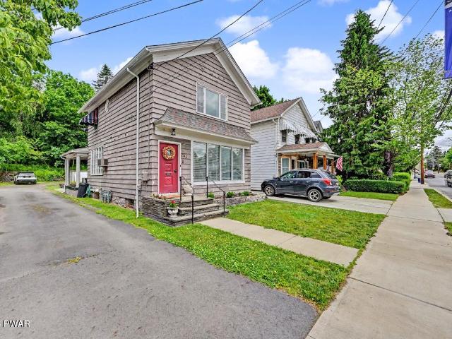 1742 Main Street