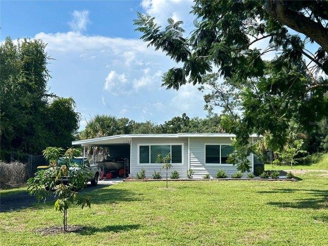 1742 Mangoe St, Punta Gorda, FL 33980