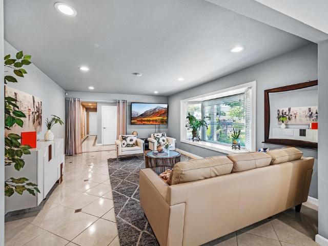 1742 Mendocino Dr