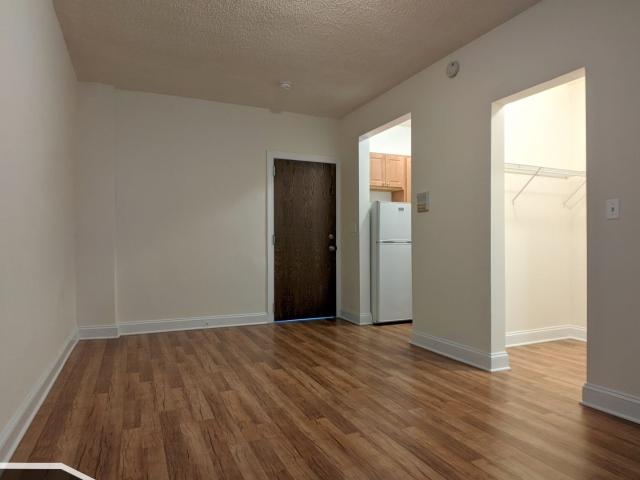 1742 N Humboldt Boulevard # 208