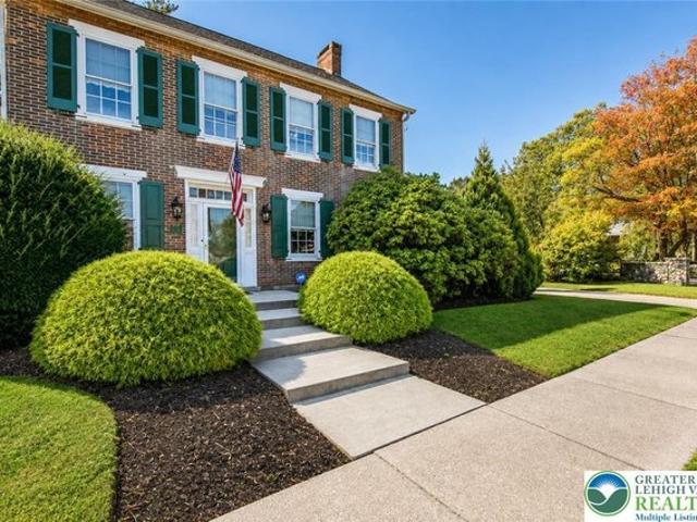 1742 Butztown Rd, Bethlehem, PA 18017