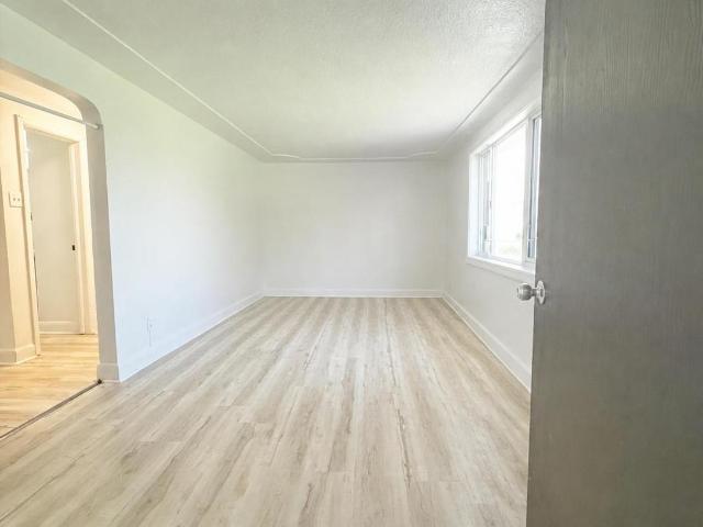 1742 Confederation Line, 1 bed, 1 full bath