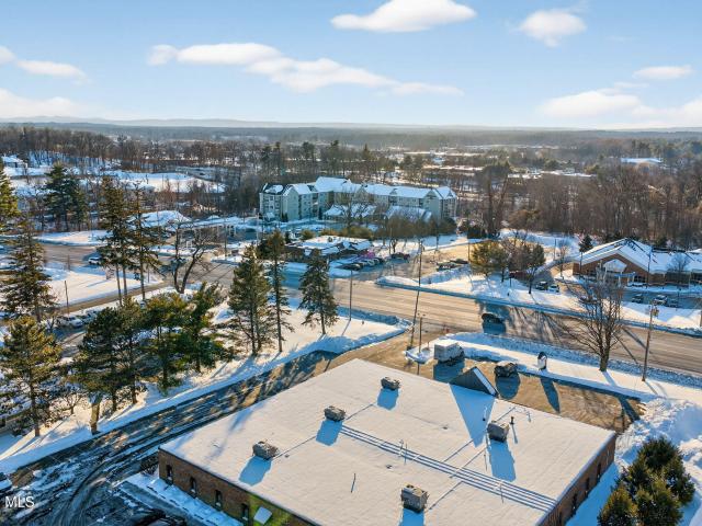 1742 Highway 9, Halfmoon, NY 12065 | MLS #202612 | Compass