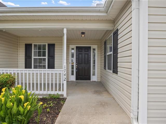 1742 Spring Path Trail