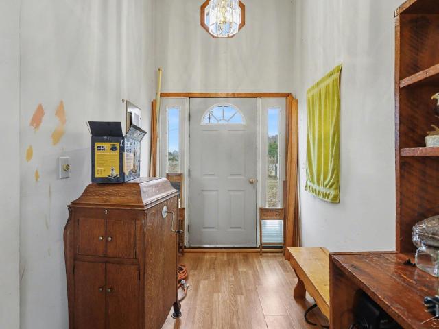 1742 W Moorestown Road
