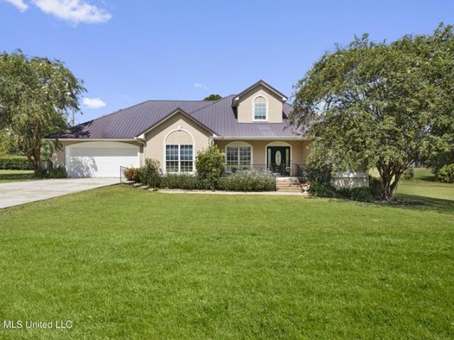 17433 Dogwood Hills Dr, Biloxi, MS 39532
