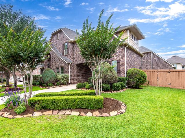 17430 Aberdeenshire Drive