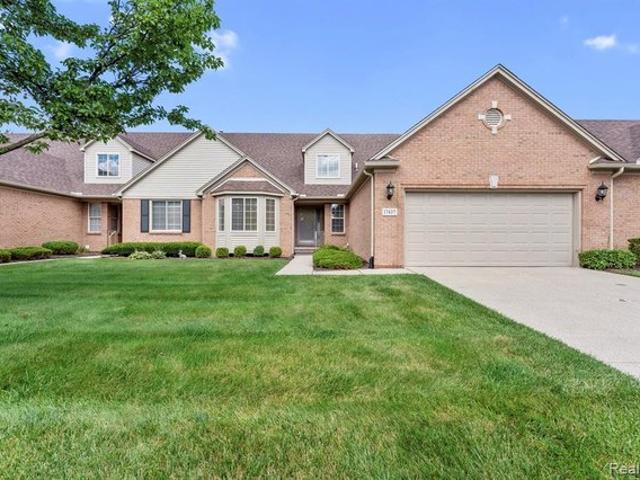 17437 Averhill Blvd, Macomb Township, MI 48042