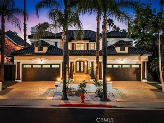 17437 Oak Creek Ct, Encino, CA 91316