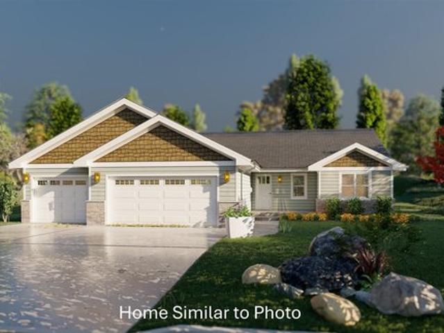 1743 Betty Jean Ln, Green Bay, WI 54313