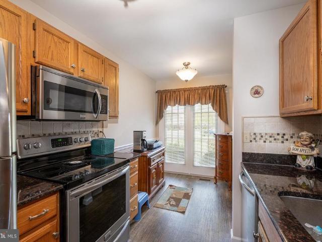 1743 Betz Farm