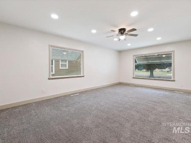 1743 Conant Ave