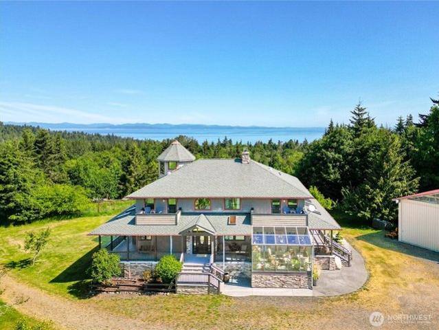 1743 Freshwater Bay Rd, Port Angeles, WA 98363
