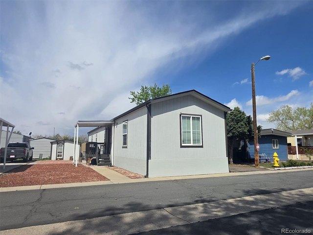 1743 Pagosa Way Lot 136, Aurora, CO 80011