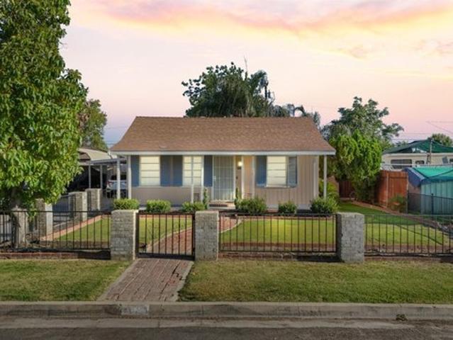 1743 Rose Marie Dr, Bakersfield, CA 93304
