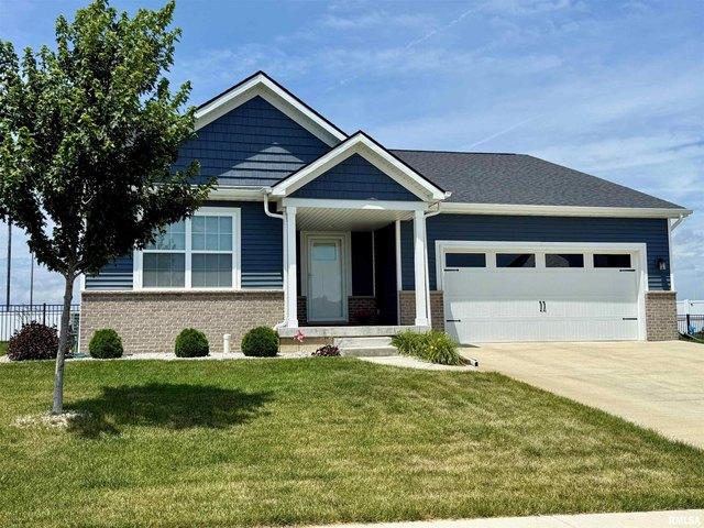 1743 Spartan Dr, Chatham, IL 62629