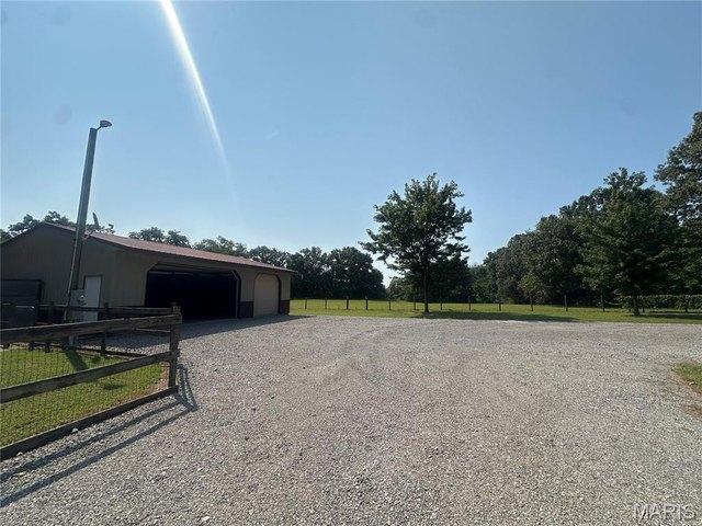 174 County Road 430, Oran, MO 63771