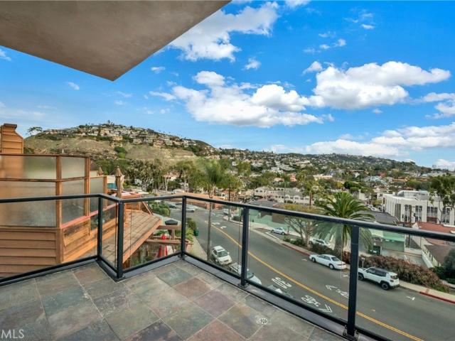 174 Cliff Drive B