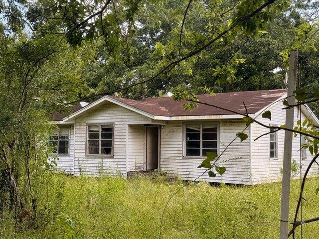 174 Bailey Rd, Angleton, TX 77515
