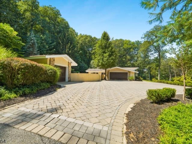 174 Bliss Rd